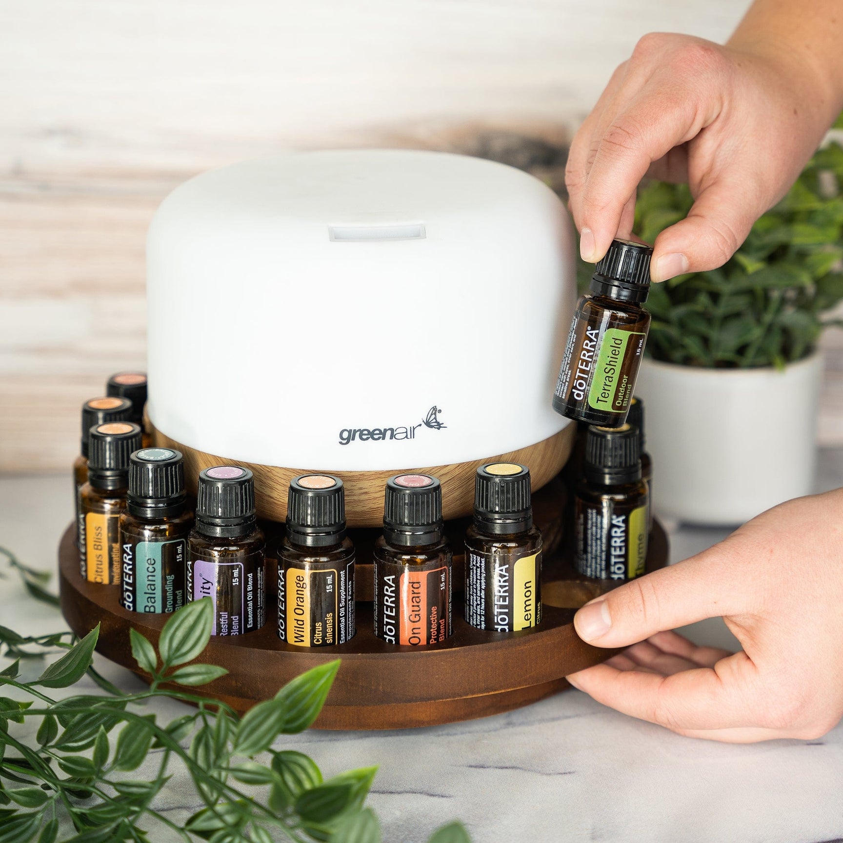 Rotating Essential Oil Diffuser Stand – Oil Life